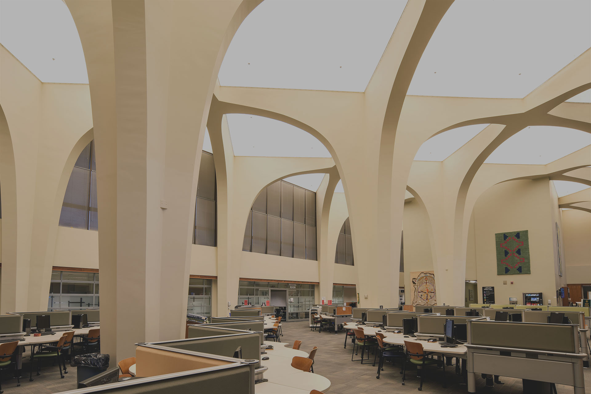 HRI_archer_library_pillars_1920x1280 – Humanities Research Institute
